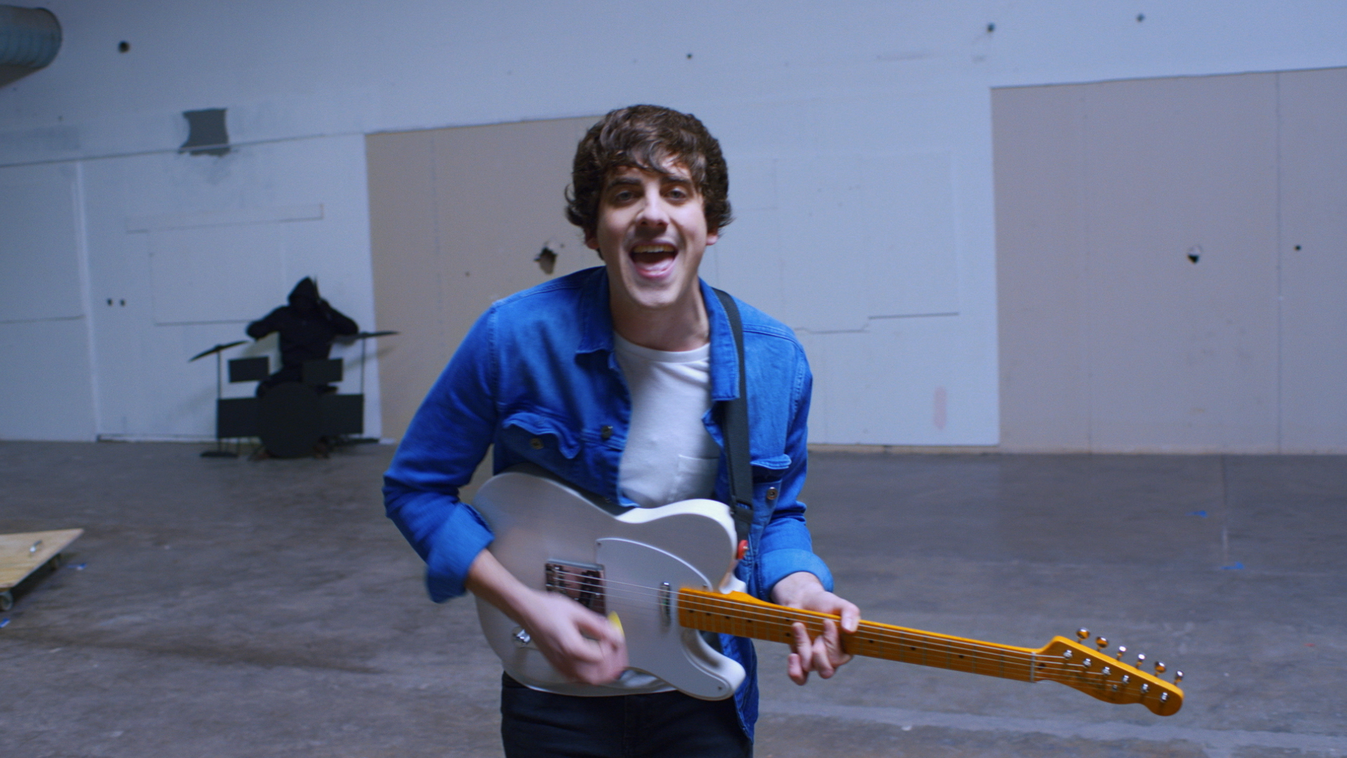 Blink Productions › Circa Waves › Stuck In My Teeth