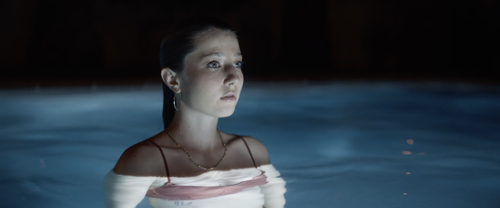 Blink Productions › Ben Galster - Marie Bothmer - Swimming Pool